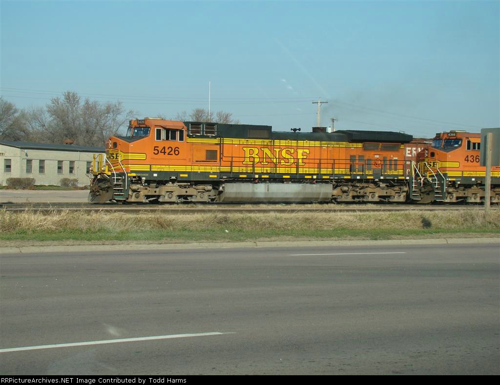 BNSF 5426
